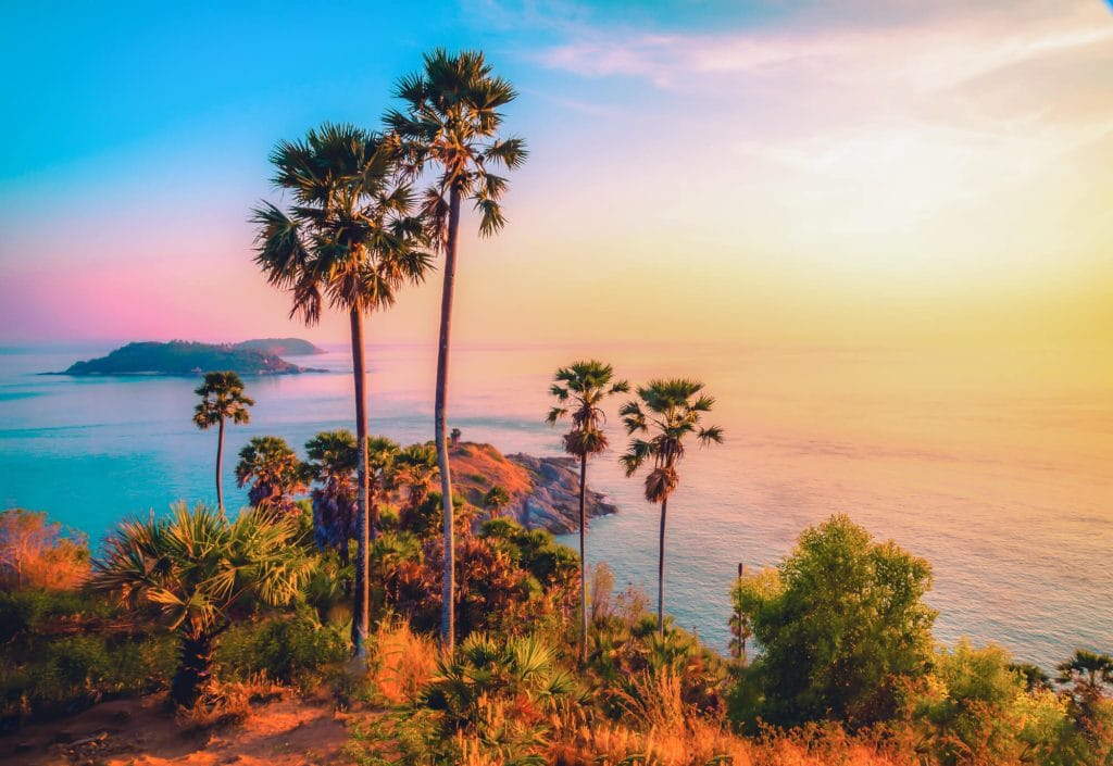 Phuket Travel Guide 2026 | Beaches, Food & Local Tips